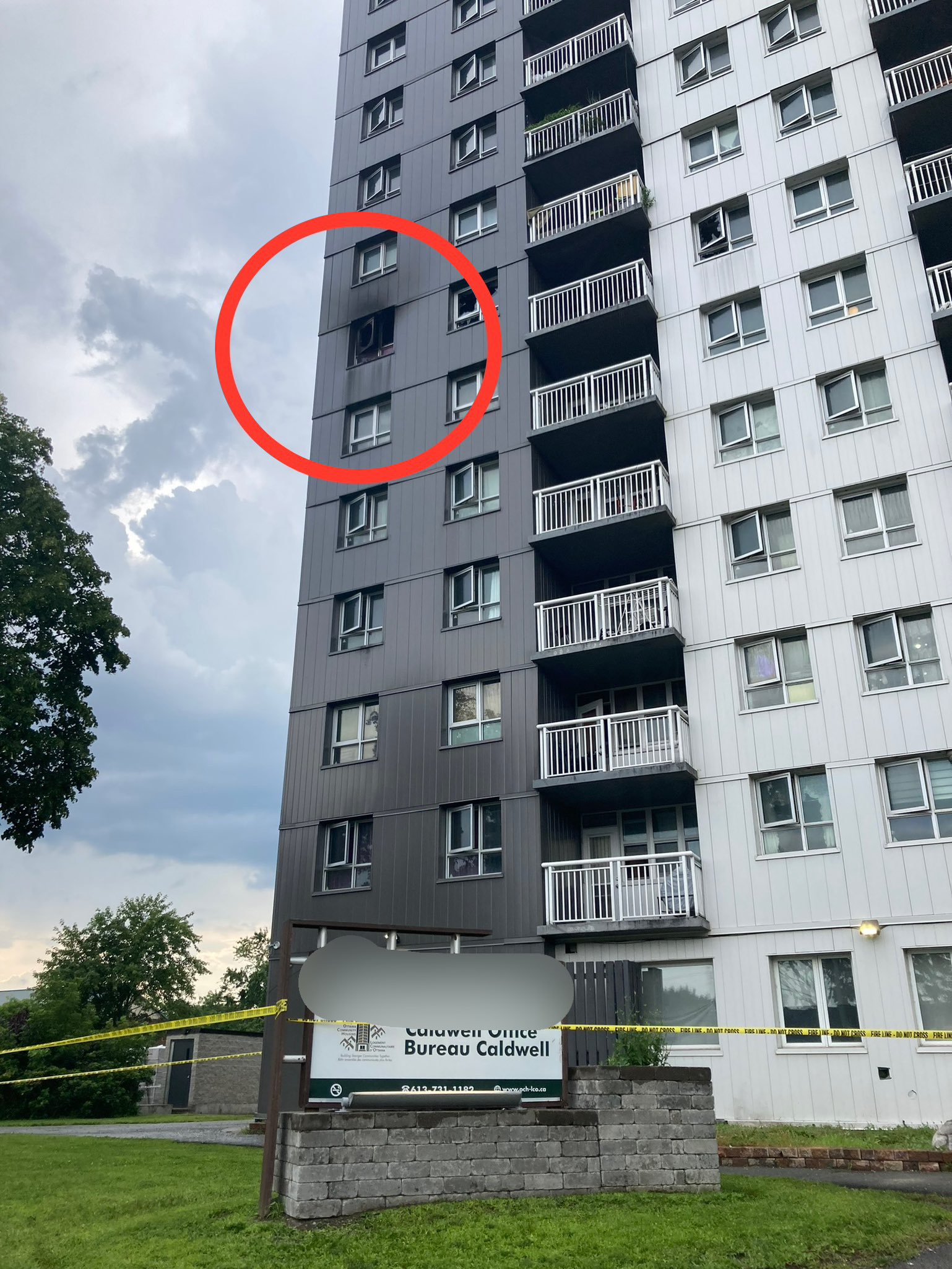 Ottawa firefighters quickly contain high-rise fire in Carlington