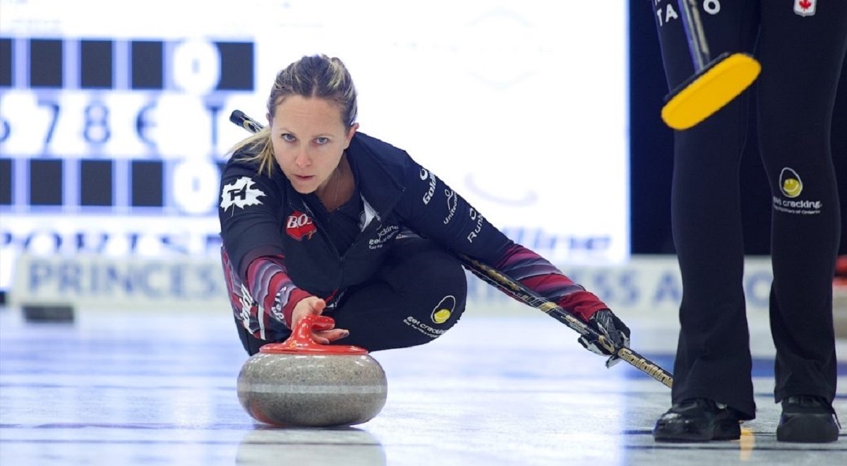 Einarson earns win, playoff spot over Homan at HearingLife Tour Challenge