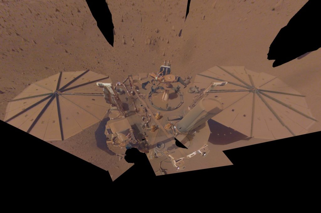 New Mars study suggests an ocean's worth of water may be hiding beneath ...
