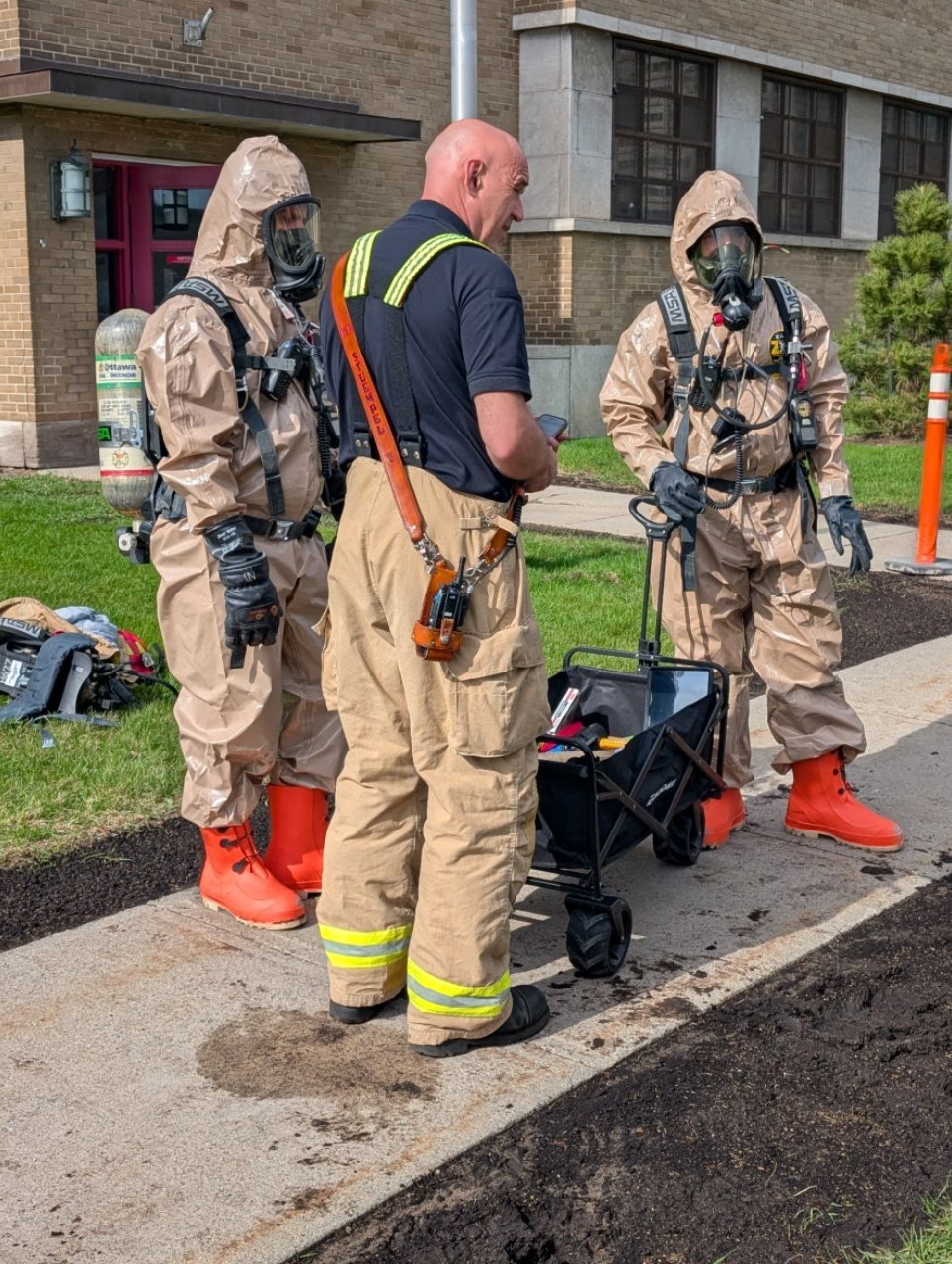 HazMat team plugs leak at commercial building after toxic vapour spread