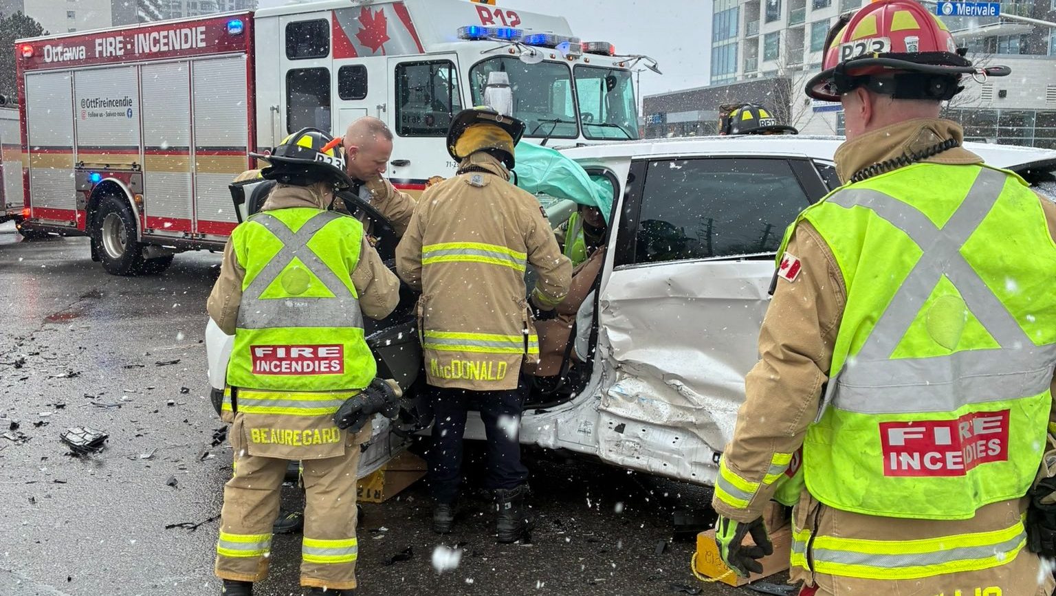 Ottawa fire witness crash that needed extrication