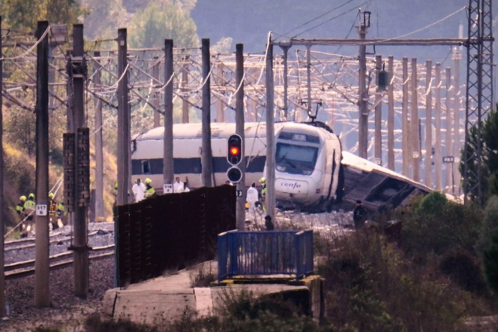 Death toll in Spanish train collision rises to 39 and authorities fear ...