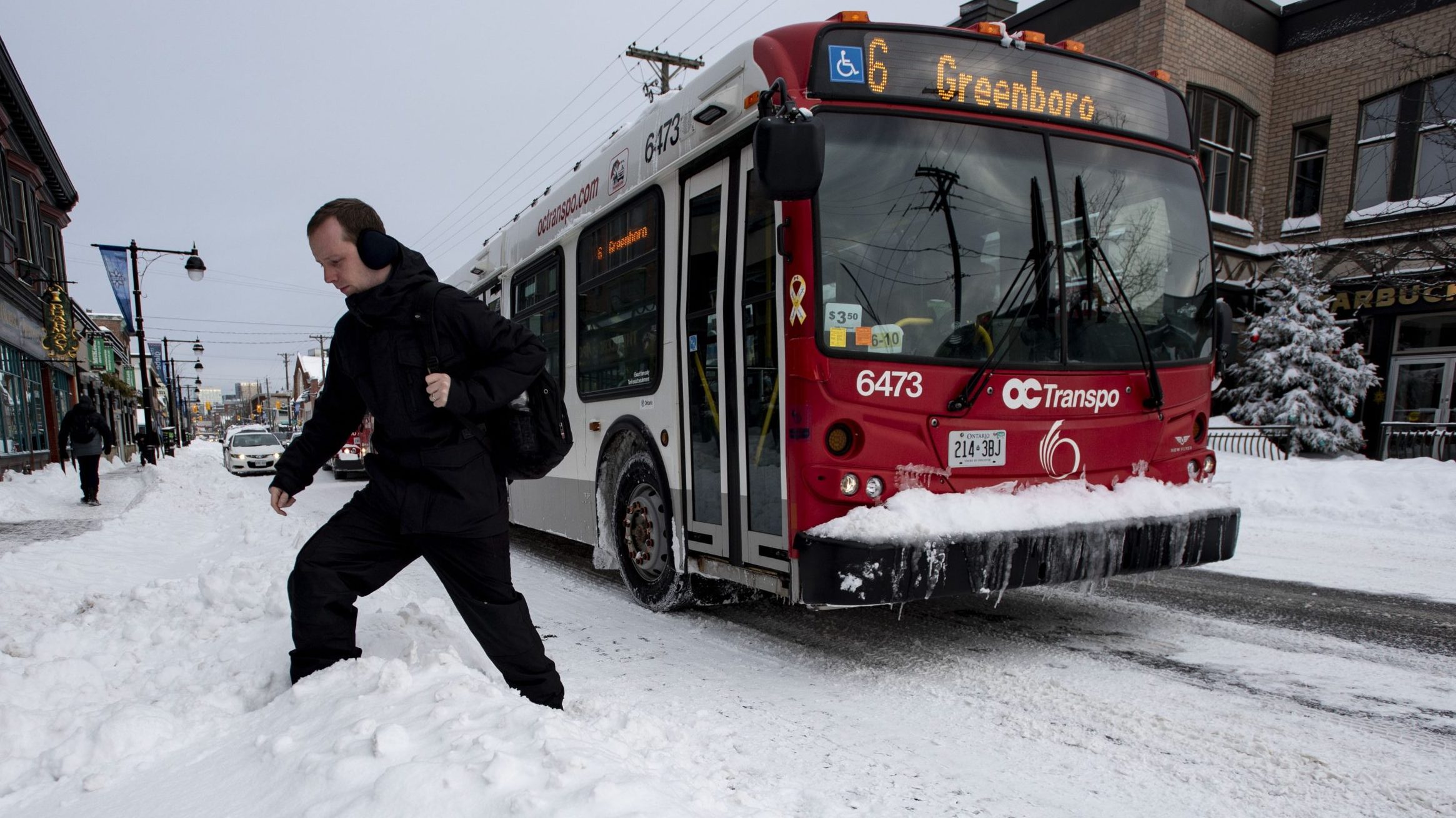 OC Transpo buses seeing reliability setback during late January snowstorm