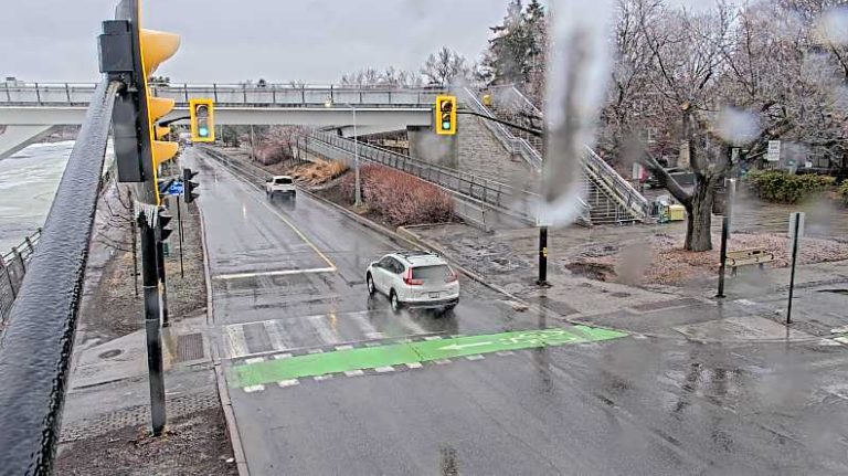 Ottawa freezing rain storm has officials pleading for caution