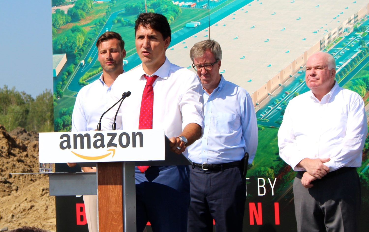 Amazon breaks ground on Ottawa fulfilment centre