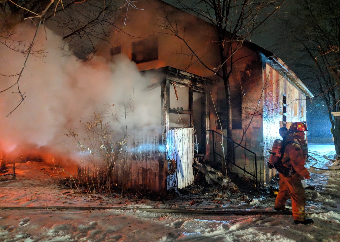 Fire rips through unoccupied Vanier building | CityNews Ottawa
