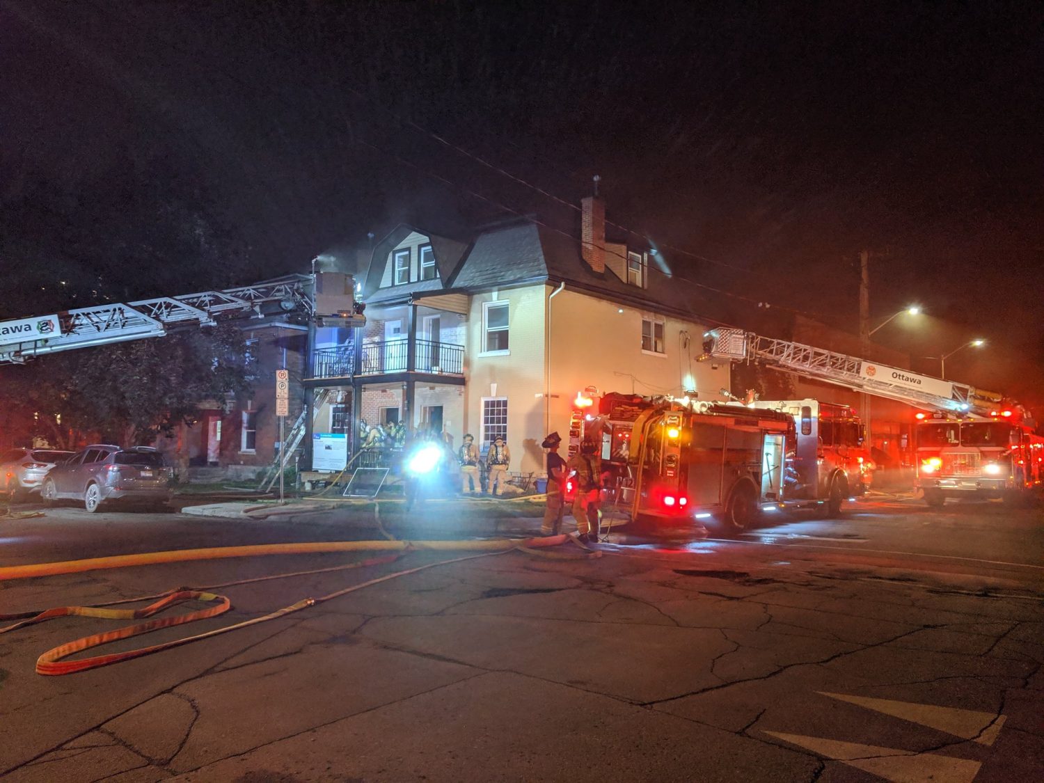 Bank Street re-opens after Glebe fire