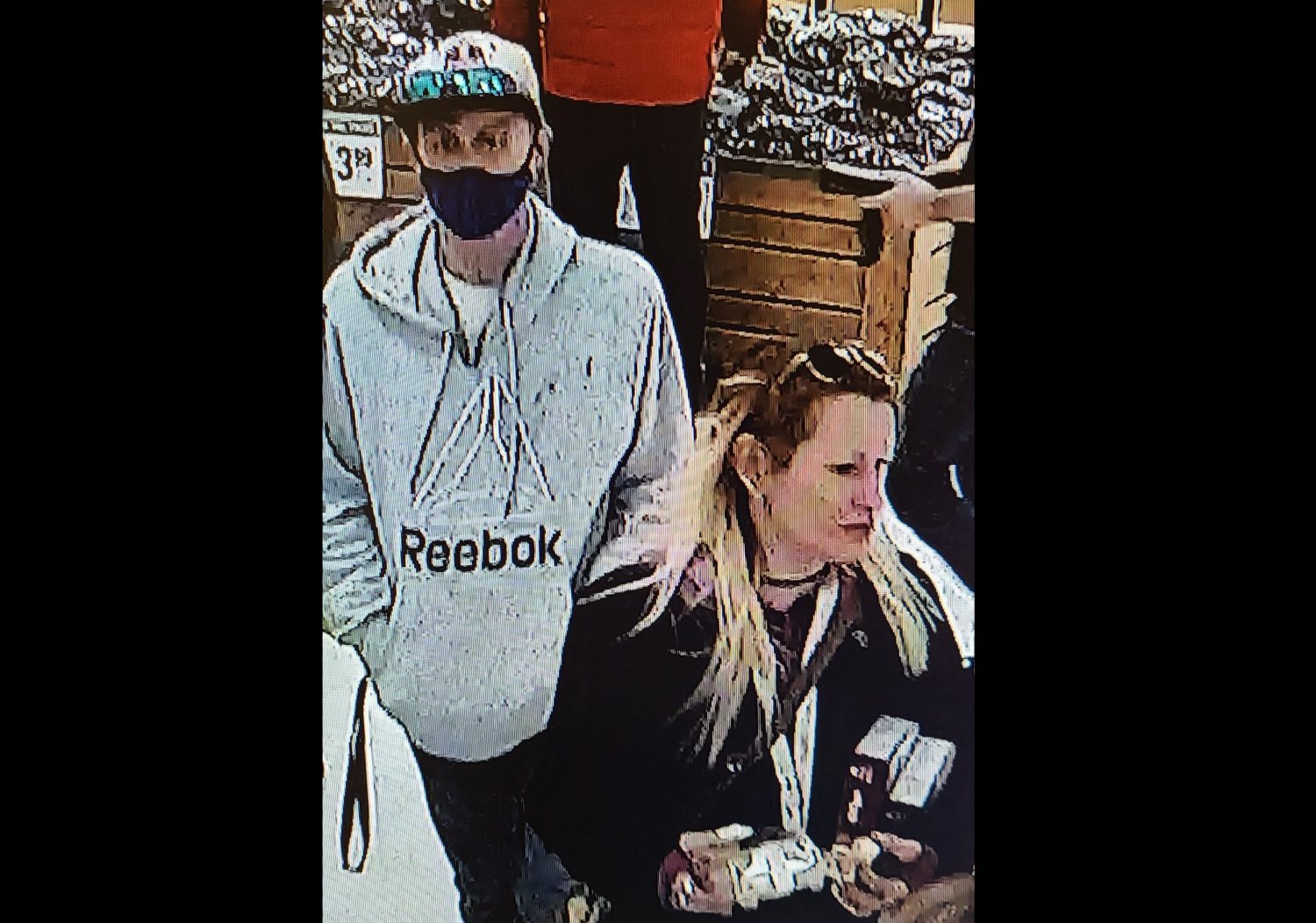 OPP trying to identify suspects in Carleton Place theft