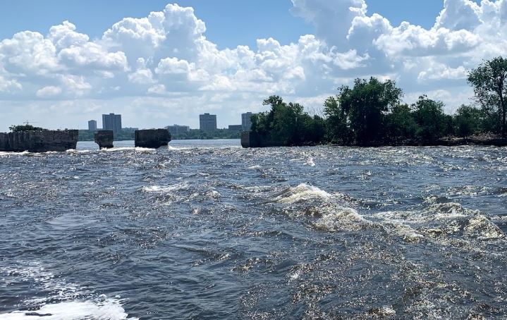 Two men saved after small fishing boat sinks in Deschenes Rapids