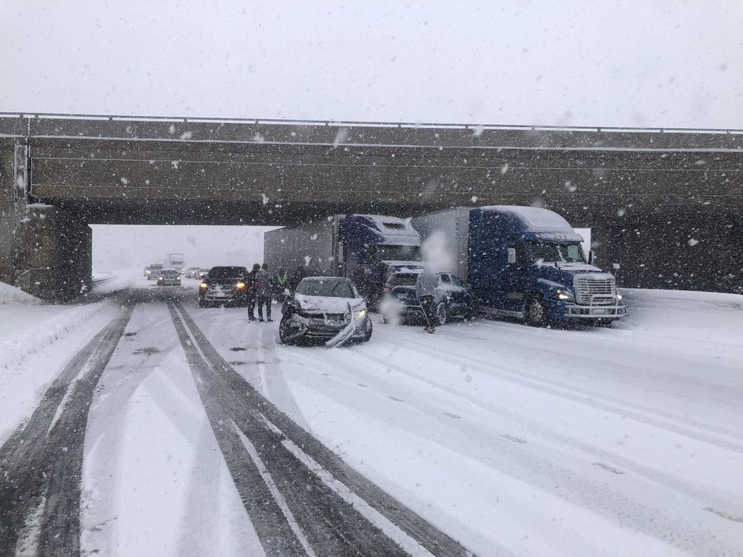 UPDATE: Highway 401 westbound near Prescott reopened following ...